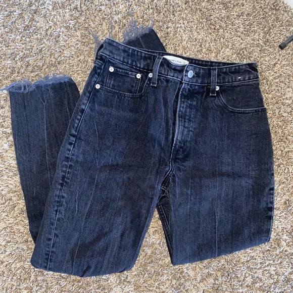 Abercrombie & Fitch | Jeans | Abercrombie Curve Love Mom Jeans Has Rips ...
